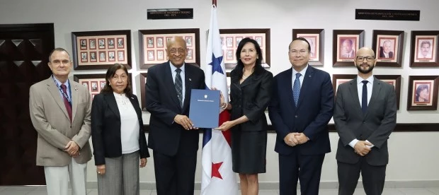 Toma posesión nueva integrante de la Junta Directiva de la ...