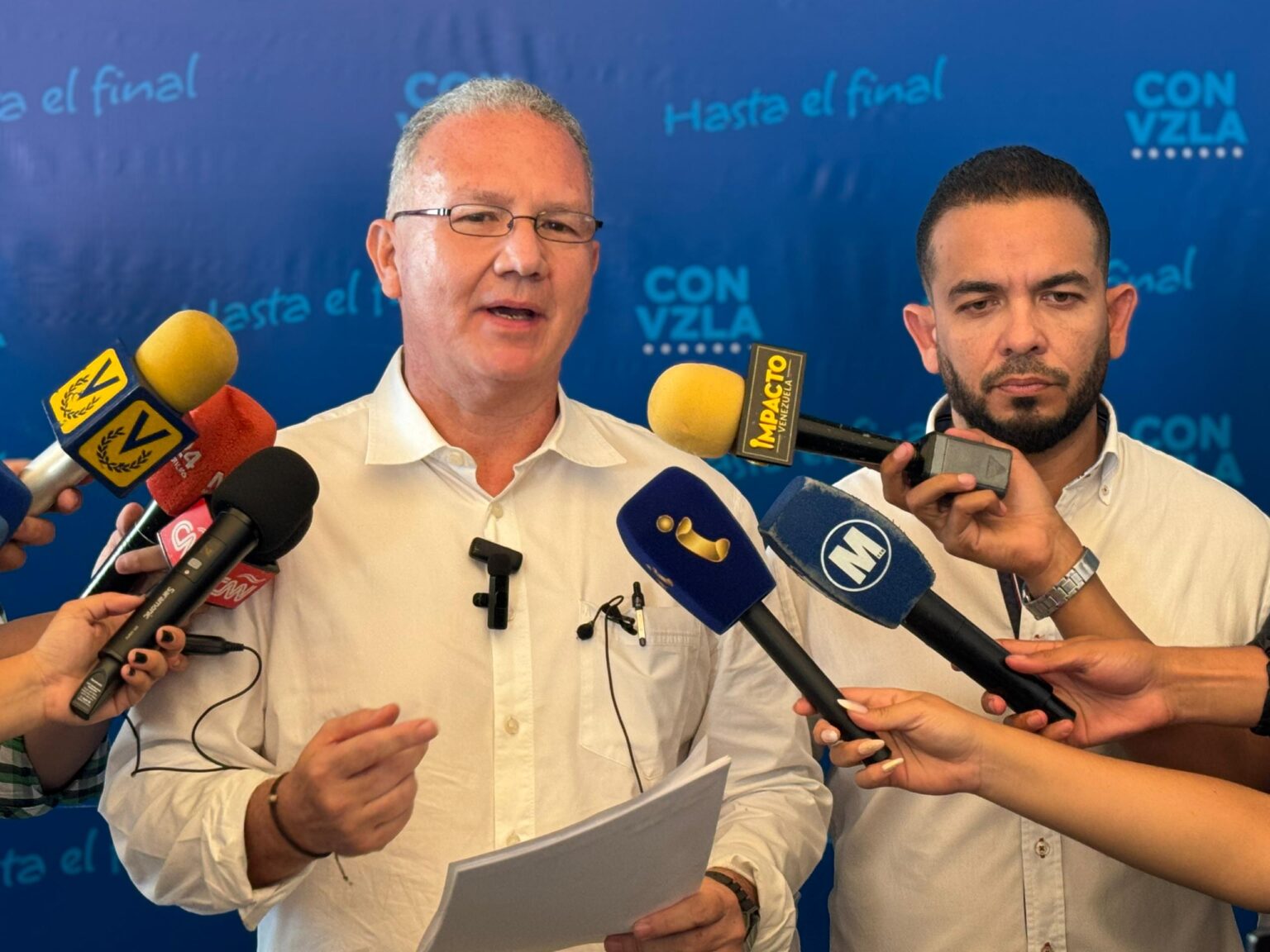 Cuidado con replicar el lenguaje chavista: María Corina Machado no está ...